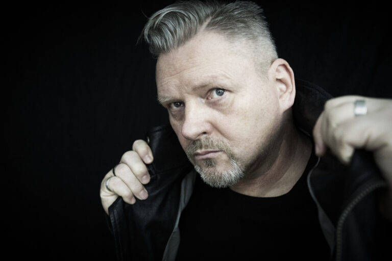 Johnny Tupolev & Rotoskop - Waldmeister e.V.